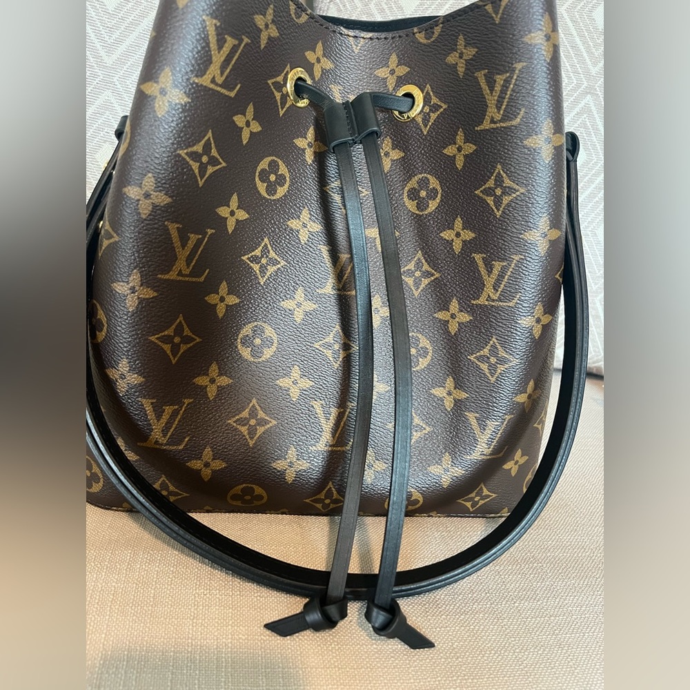 Louis Vuitton Lv Neo Noe Monogram Black - Gem